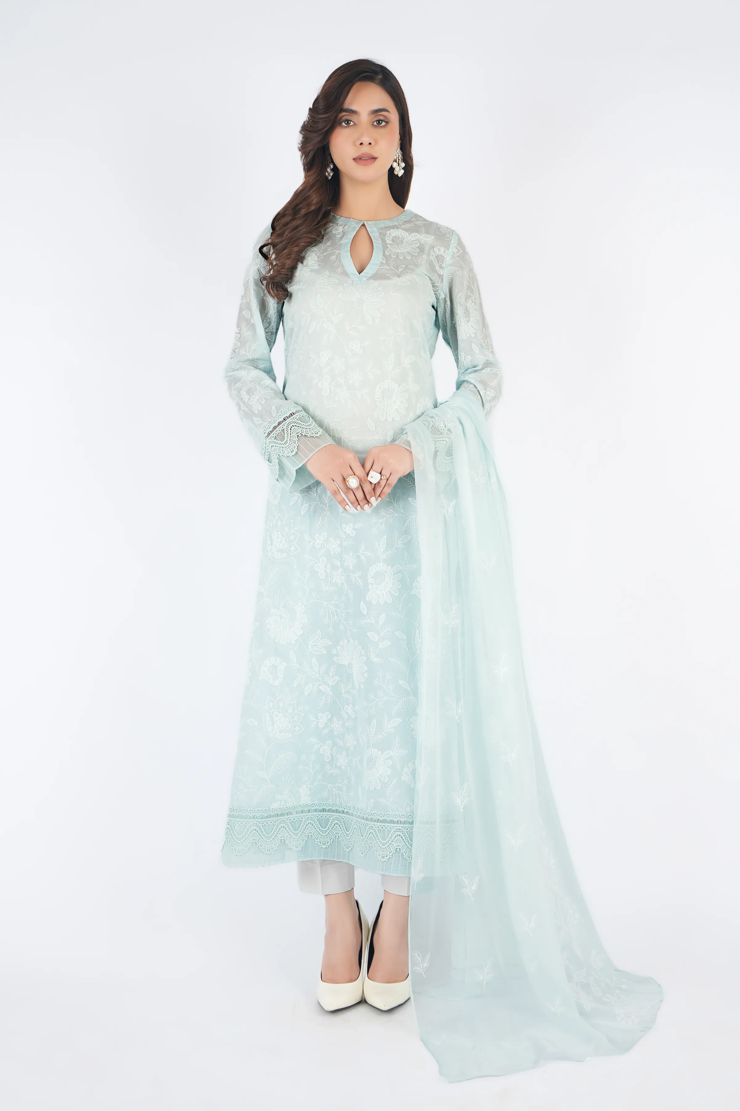 TILISIM-E-GUL-SHADOW WORK | Bareeze