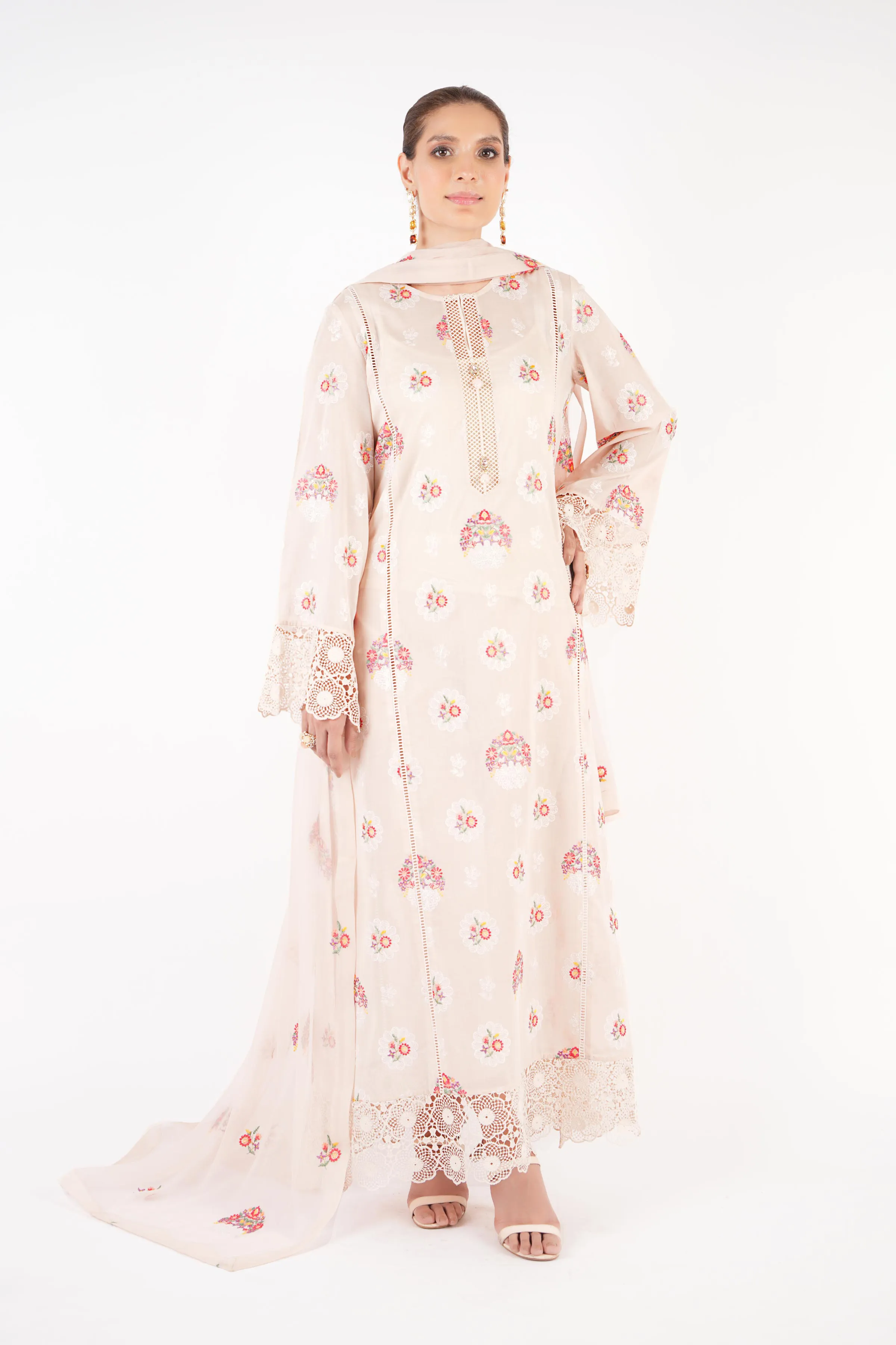 HUNGARIAN-01 | Bareeze