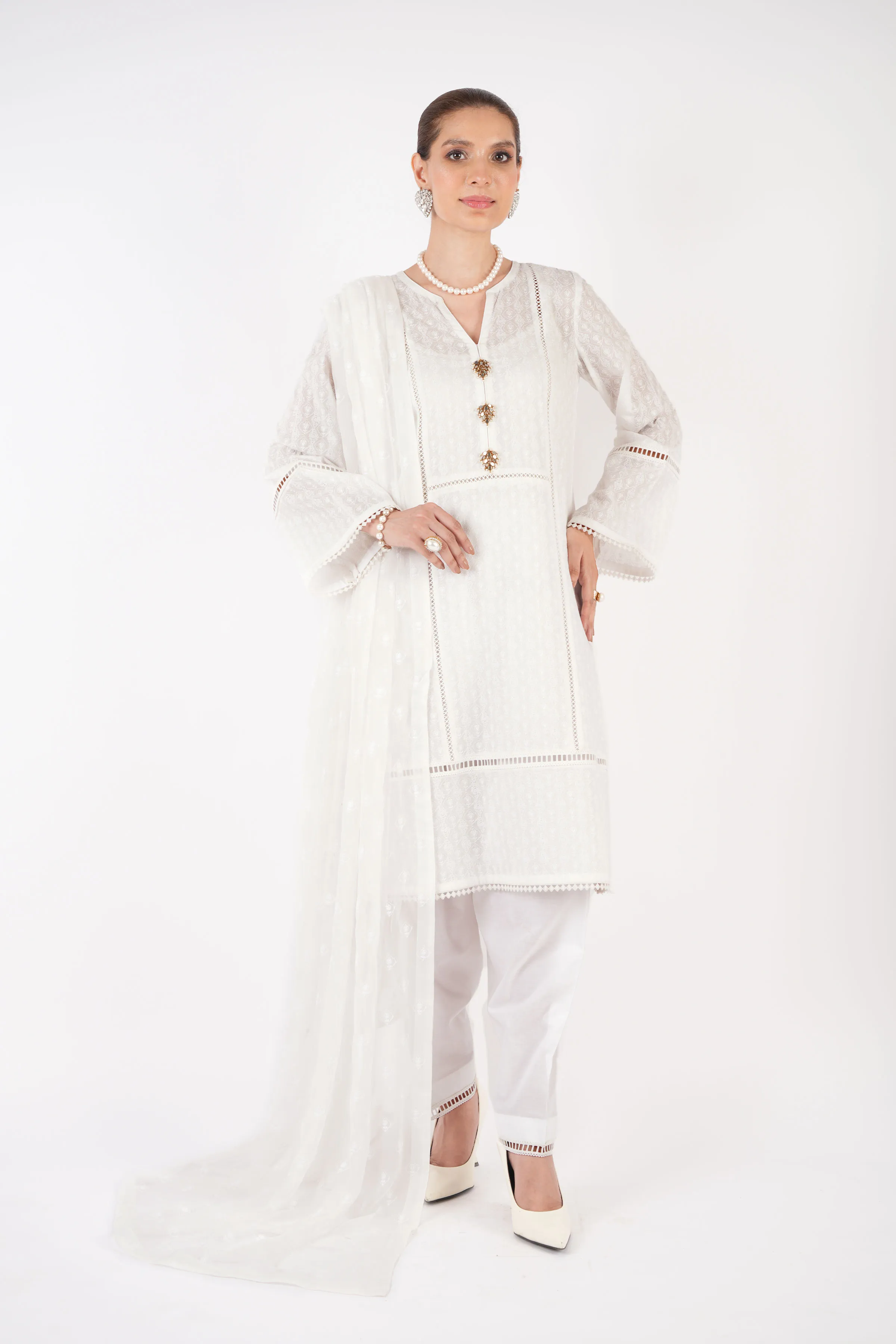 MUGHAL CHARM 01 | Bareeze