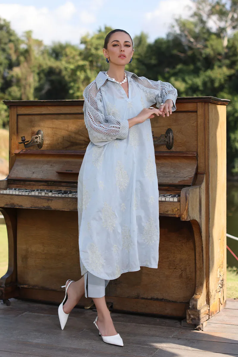 SHADE RANGE | Bareeze