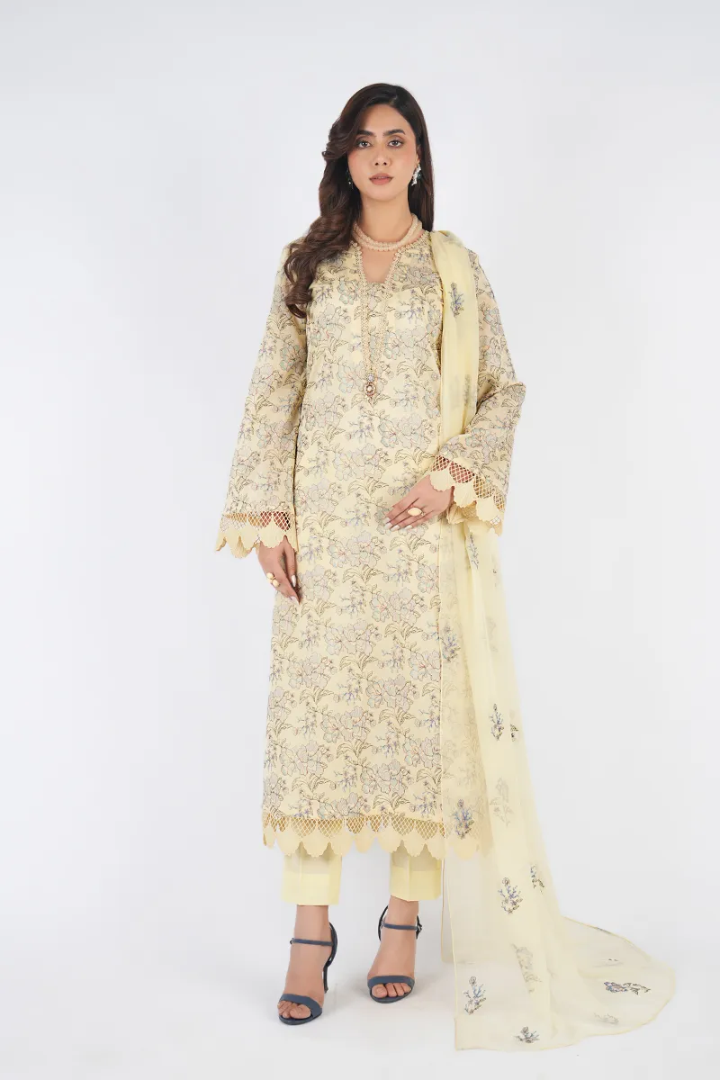 MAJESTIC FLORA | Bareeze