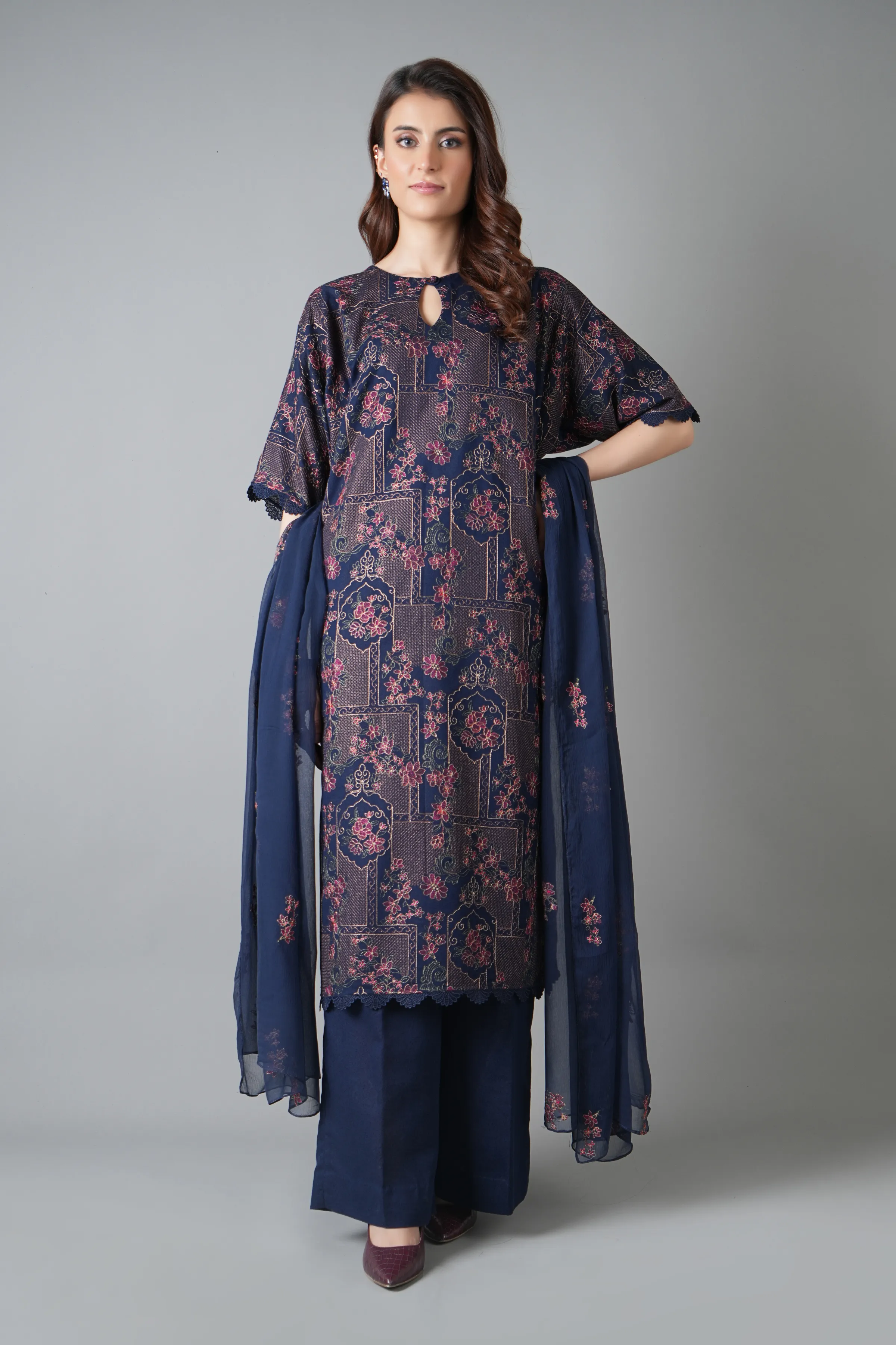 MEADOW BLOOM-01 | Bareeze