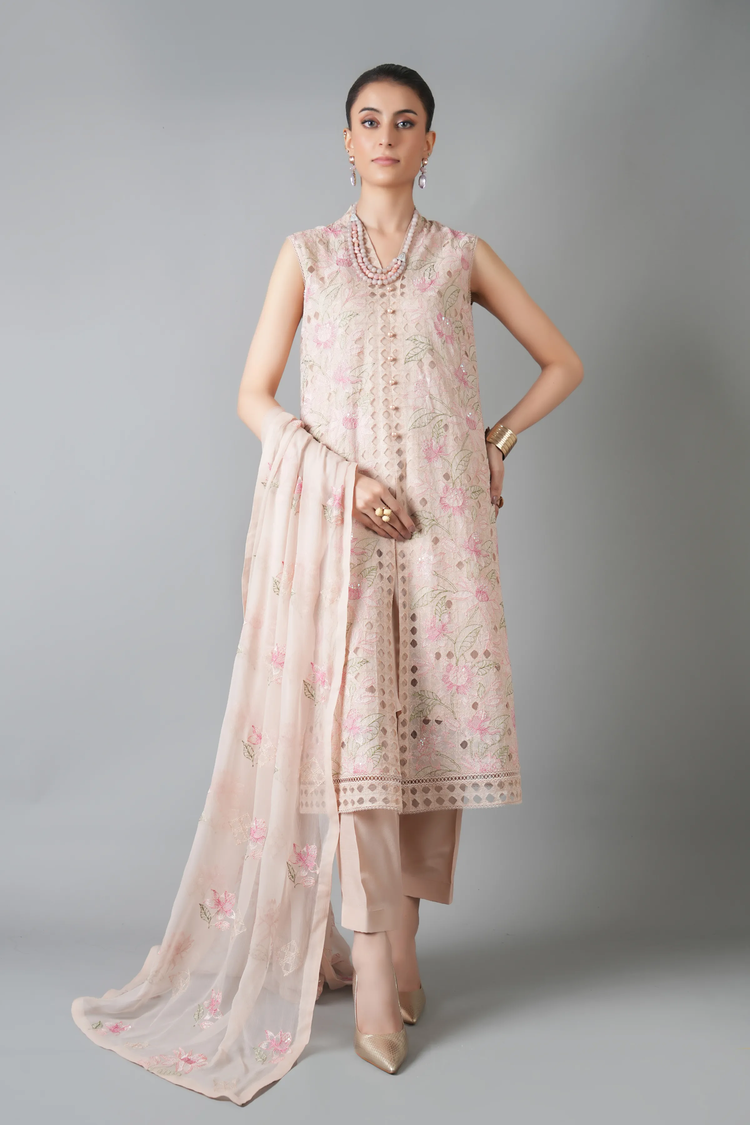 VINTAGE BLOOM | Bareeze